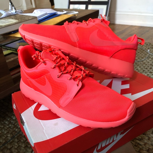 Nike | Shoes | Very Rare Limited Nike Roshe Run Hyp Laser Crimson Hyper ...